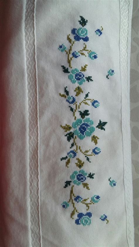 Mys Wiz adlı kullanıcının Plan petite maison panosundaki Pin Kanaviçe