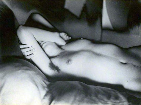 Naked Méret Elisabeth Oppenheim Added 05 14 2018 by sina1984