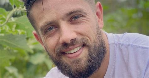 Rafael Cardoso quebra o silêncio sobre agressão em bar
