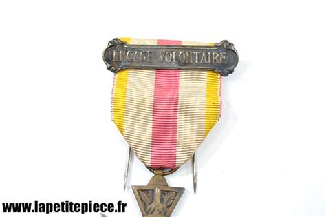 Croix du combattant volontaire 1914 1918 avec agrafe Engagé Volontaire