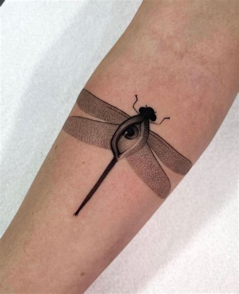 Share 85 Simple Minimalist Dragonfly Tattoo Super Hot In Cdgdbentre