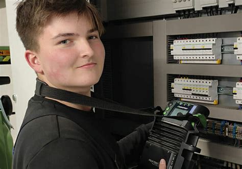Ausbildung zum Elektroniker für Betriebstechnik m w d