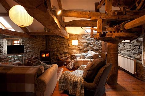 10 Christmas Cottages To Rent In Pictures Holiday Cottages To Rent