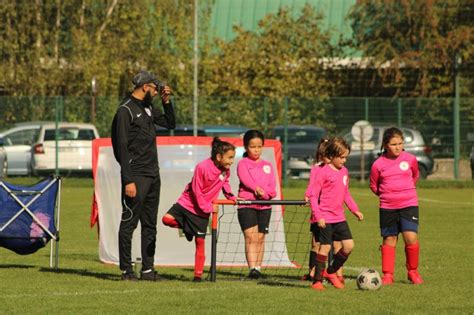 Rentrée du foot féminin les jeunes footballeuses au rendez vous