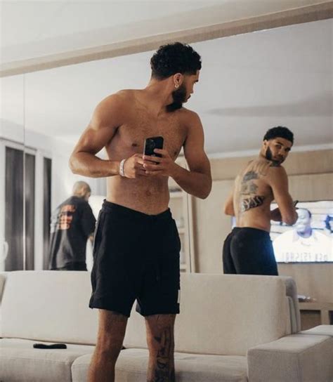 Pin On Whareva Jayson Tatum Nba Wife Aesthetic Tatum