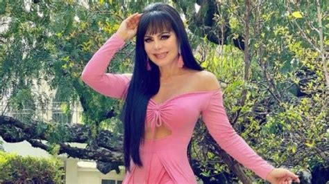 Maribel Guardia presume cuerpazo a sus 63 años en 2024 Look playa
