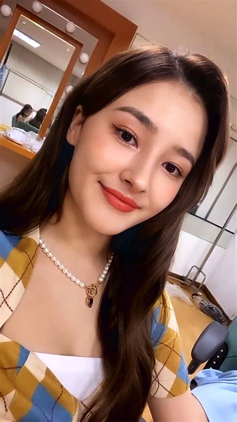 Stunning Girls Beautiful Eyes Beautiful Women Nancy Jewel Mcdonie