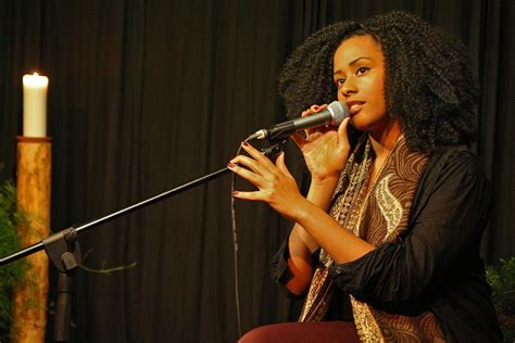 50 Frases Para Quem Ama Cantar Malu Pires Blog
