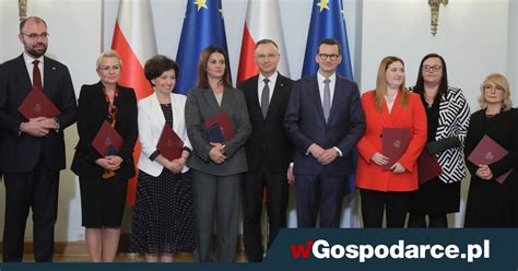 Nowy Rz D Nowych Twarzy Kim Si Nowi Ministrowie Wgospodarce Pl