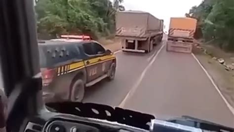 Caminhoneiro Pego Em Flagrante Pela Prf Ao Realizar Ultrapassagem