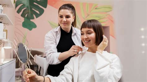 Como atrair clientes para salão de beleza Confira 7 dicas