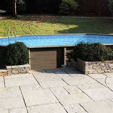 Piscine béton aspect bois en kit décagonale allongée Naturalis 2