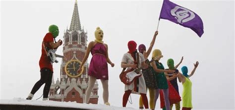 Pussy Riot En Lucha Contra Putin Online