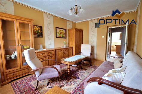 Sprzedam mieszkanie w bloku mieszkalnym m3 z kuchnią z oknem 55 82 m²