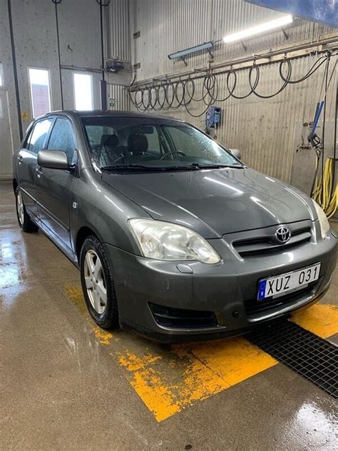 Såld Toyota Corolla begagnad 2006 24 000 mil i uppsala