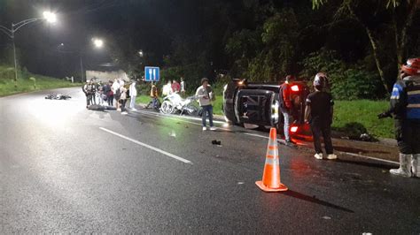 Grave accidente en Las Palmas dejó policías heridos