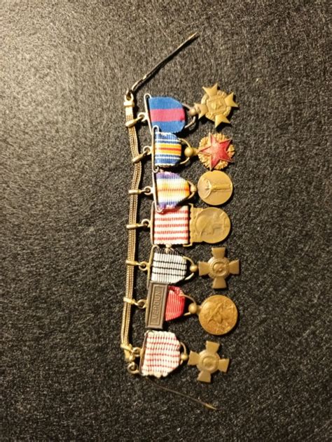 Brochette de réductions de médailles 14 18 et Croix du combattant 1939 1940