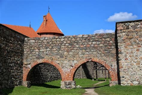 Troki Zamek Na Wyspie Malownicze Jeziora I Karaimi Idziemy Dalej