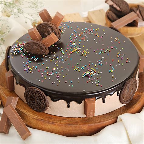Buy Send Classic Kitkat Oreo Cake Order Online In Vijayawada CakeWay In