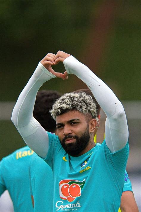 Pin de Analu em Gabriel Barbosa Flamengo e atlético Fotos de