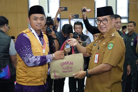 Pj Gubernur Kaltim Lepas Kloter Pertama Calon Jemaah Haji Etam Expose