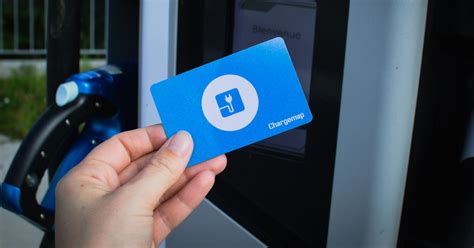 Quelle carte de recharge choisir pour sa voiture électrique Les