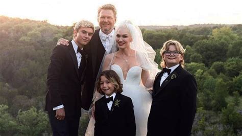 Gwen Stefani Unveils Newest Wedding Snapshot Featuring Blake Shelton