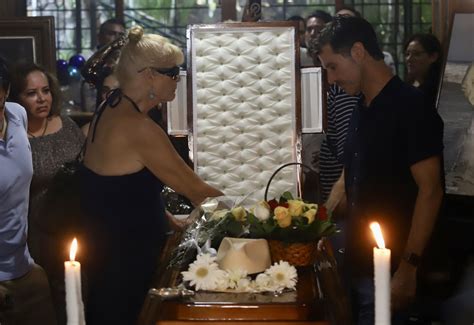 Sandra Vale Primera Esposa De Andr S Garc A Reacciona A Muerte Del Actor