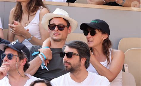 Juliette Armanet En Couple La Chanteuse R P R E Avec Son Amoureux