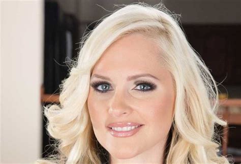 Alena Croft A Complete Biography Including Age Height Figure And Net Worth Bio