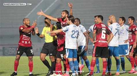 Marc Klok Dan Ezra Walian Kritisi Pembatasan Pemain Naturalisasi Di Tim