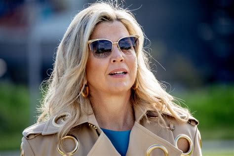 Photo La Reine Maxima Des Pays Bas Rend Visite Aux Designers
