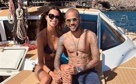 Joana Sanz Esposa De Daniel Alves Anuncia Separa O Do Jogador Veja
