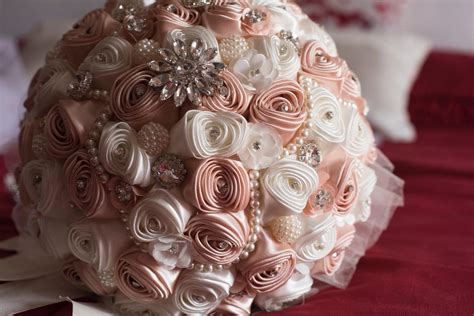 Details 300 Picture Ramos De Flores Para Novia Artificiales Abzlocal Mx