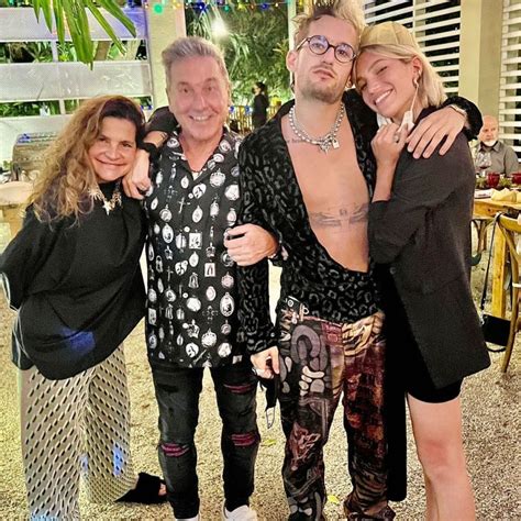 Ricardo Montaner habló de la boda de su hijo Ricky con Stef Roitman