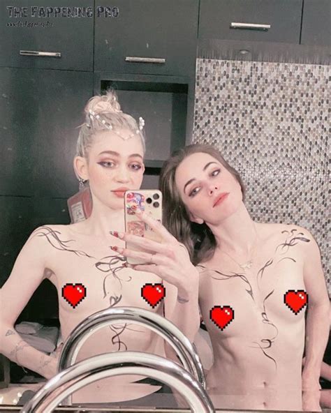 Grimes Nude And Sexy In Photos The Fappening
