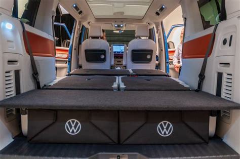 2025 VW ID Buzz Electric Van Gets 3 Rows AWD In US Version Driven