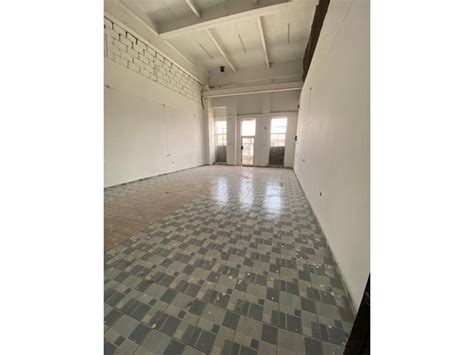 Arrenda Se Uma Loja 60m2 Na Baixa Av 25 De Setembro Maputo