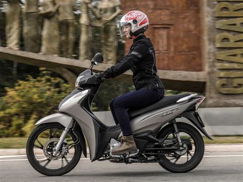 Galeria de fotos Honda Biz 125 2023 veja preço cores e detalhes