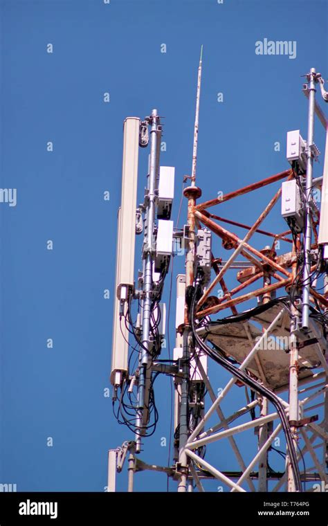 Telecommunication Network Repeaters Base Transceiver Station Tower
