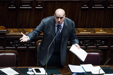 Via Libera All Invio Di Armi Crosetto Ripristinare Le Scorte Per La