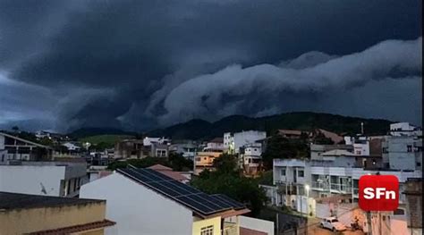 Nuvem de tempestade características de supercélula assusta