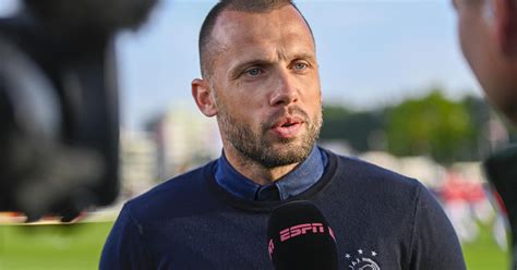 Heitinga Als Trainer Dat Kan Ajax Denken Dan Is Voetbalnieuws