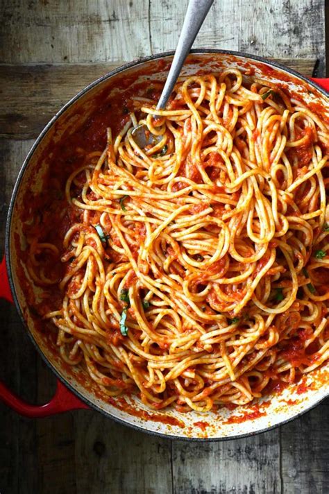 Garlic Butter Tomato Spaghetti Serving Dumplings