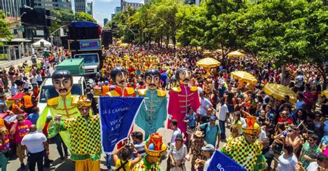 Bloco de Carnaval 15 dicas para aproveitar ao máximo