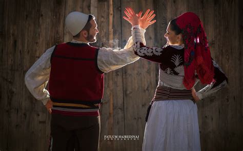 Albanian Couple Wearing The Albanian National Costume Qift Shqiptar Me