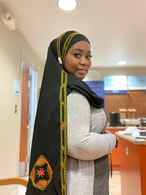 pin on mature muslim women