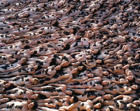 Art Sheep Features Spencer Tunick The Artist Of The Body Nsfw Art