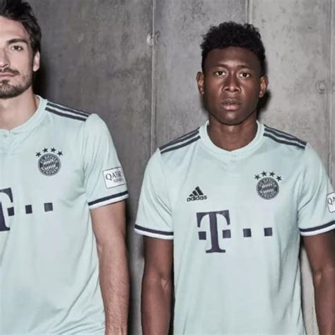Bayern Munich le nouveau maillot extérieur est dévoilé