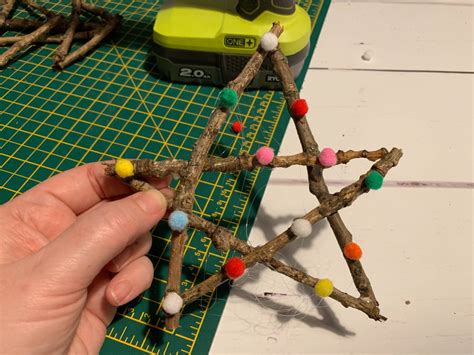 How To Make A Simple Twig Star Decoration The Gingerbread House Co Uk